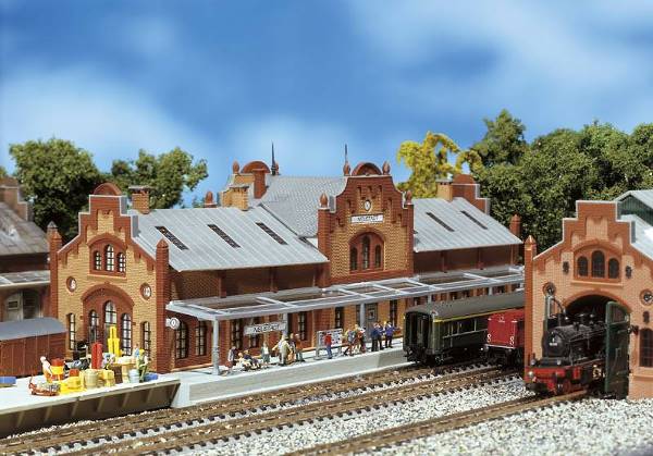 Z Scale Faller 282741 Engineering Works Kit | TrainBoard.com - The ...